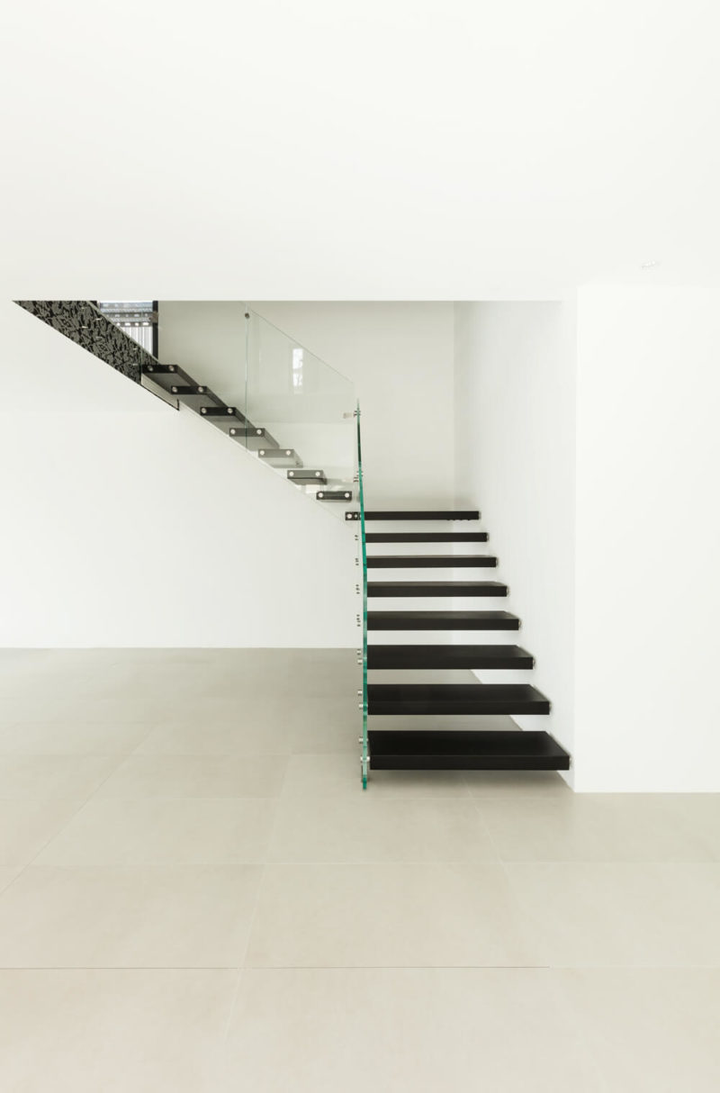 L shaped staircases - Bespoke designs & high quality installation services