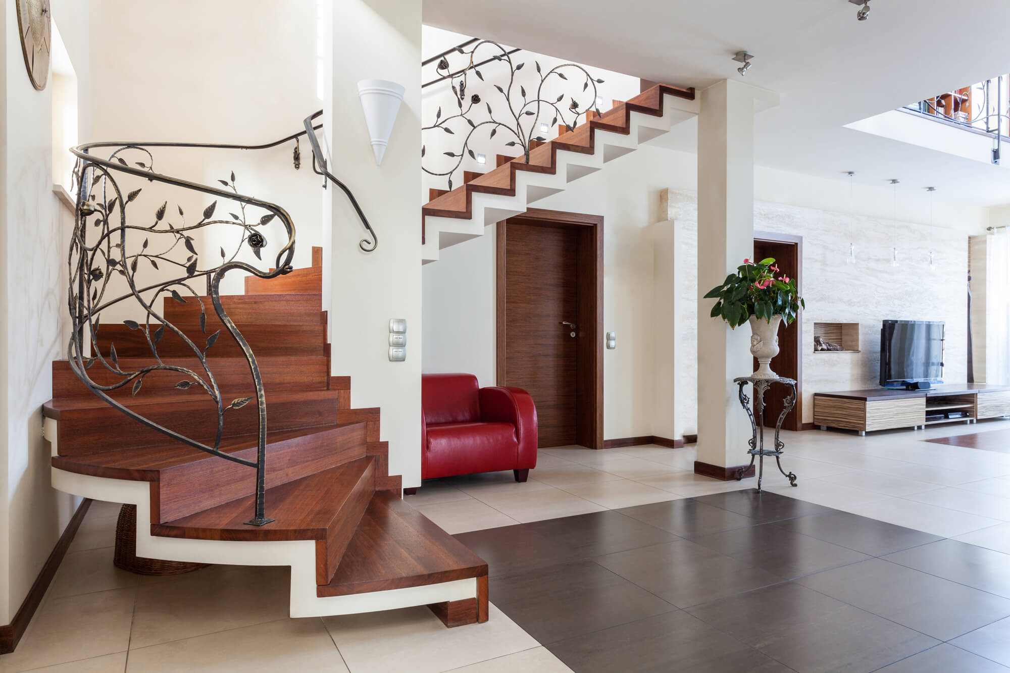 L shaped staircases - Bespoke designs & high quality installation services