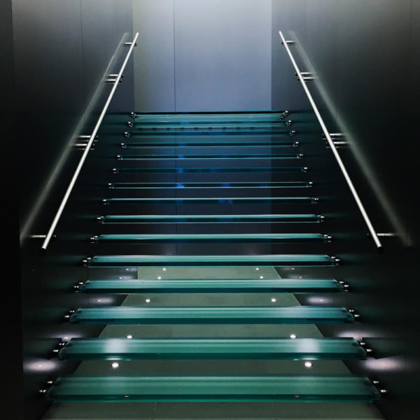 Straight staircases - Bespoke staircase designs & high quality installation