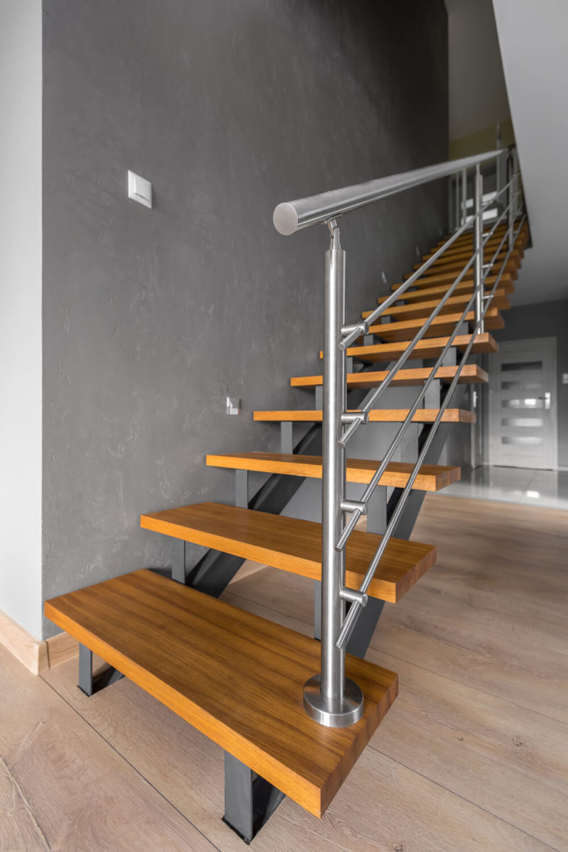 Straight staircases - Bespoke staircase designs & high quality installation
