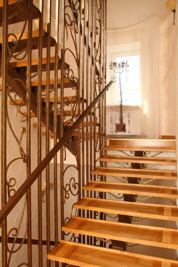 U shaped staircases | London staircase designer | Full installation